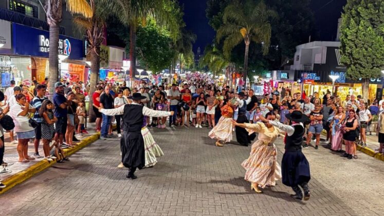 Villa Carlos Paz: Destino Turístico Líder en Córdoba en la Primera ...