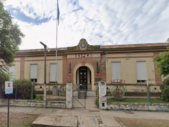 Escándalo en excursión: Preceptora acusa de robar 50 mil dólares ...